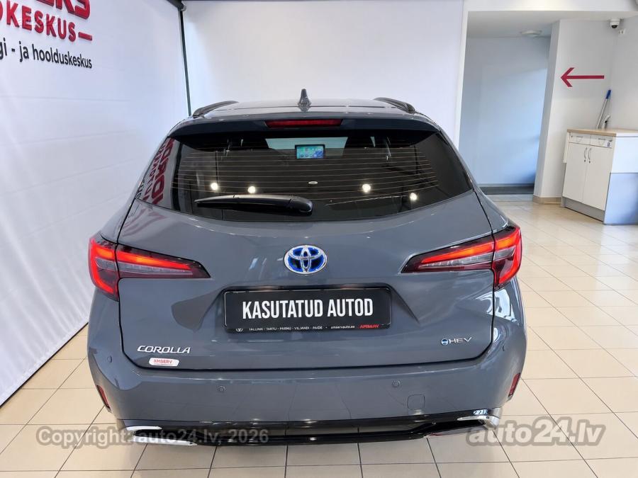 Pelēks Toyota Corolla 2026 Tallina, ar dzinēja tilpumu 1.80 L un nobraukumu 15 tūkst. km par 26990 €, foto 7 vietnē AUTOMOTO.COM.LV