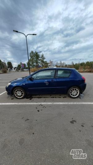 Toyota Corolla 2001 in Vilnius, with an engine capacity of 1.80 L and mileage of 294 thousand km for 2300 €, photo 3 on AUTOMOTO.COM.LV