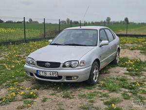 Toyota Corolla 2001 in Jurbarkas, with an engine capacity of 2.00 L and mileage of 241 thousand km for 1700 €, photo  on AUTOMOTO.COM.LV