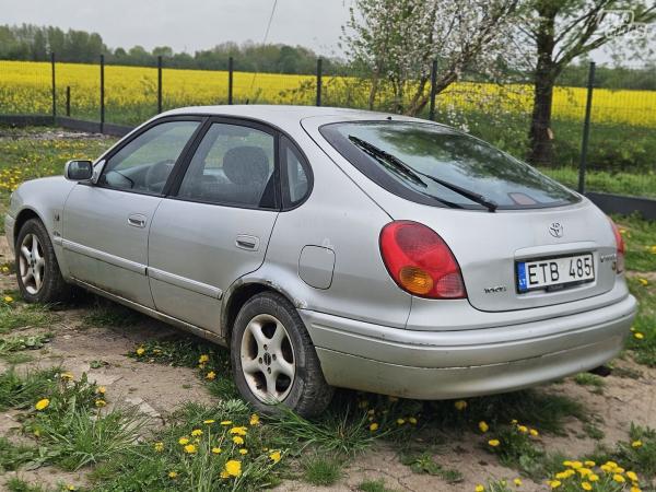 Toyota Corolla 2001 in Jurbarkas, with an engine capacity of 2.00 L and mileage of 241 thousand km for 1700 €, photo 3 on AUTOMOTO.COM.LV