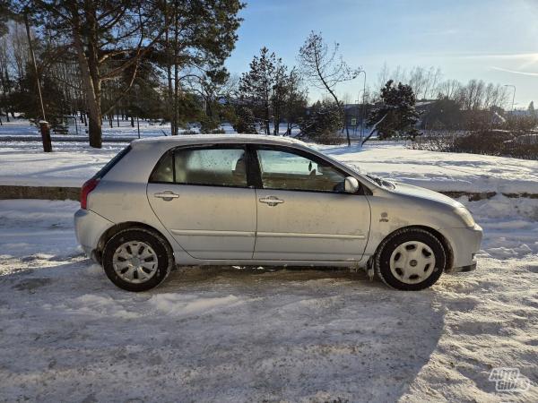 Toyota Corolla 2002 Kauņa, ar dzinēja tilpumu 2.00 L un nobraukumu 365 tūkst. km par 1100 €, foto 2 vietnē AUTOMOTO.COM.LV