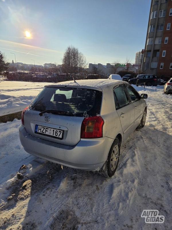 Toyota Corolla 2002 Kauņa, ar dzinēja tilpumu 2.00 L un nobraukumu 365 tūkst. km par 1100 €, foto 4 vietnē AUTOMOTO.COM.LV
