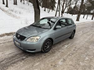 Toyota Corolla 2002 in Vilnius, with an engine capacity of 1.40 L and mileage of 300 thousand km for 650 €, photo  on AUTOMOTO.COM.LV