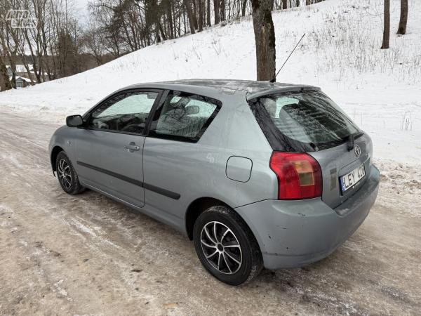 Toyota Corolla 2002 Viļņa, ar dzinēja tilpumu 1.40 L un nobraukumu 300 tūkst. km par 650 €, foto 4 vietnē AUTOMOTO.COM.LV