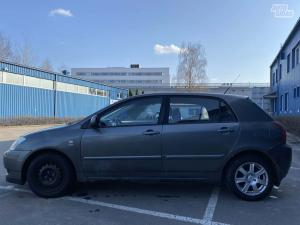 Toyota Corolla 2002 Viļņa, ar dzinēja tilpumu 2.00 L un nobraukumu 219 tūkst. km par 750 €, foto 4 vietnē AUTOMOTO.COM.LV