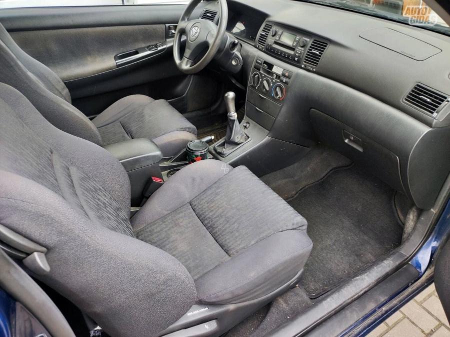 Toyota Corolla 2002 Bliūdžiai, ar dzinēja tilpumu 2.00 L un nobraukumu 214 tūkst. km par 1230 €, foto 10 vietnē AUTOMOTO.COM.LV