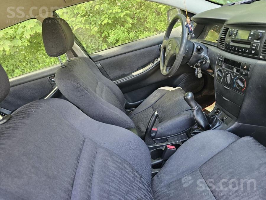 Toyota Corolla 2002 Rīga, ar dzinēja tilpumu 2.00 L un nobraukumu 346 tūkst. km par 750 €, foto 9 vietnē AUTOMOTO.COM.LV