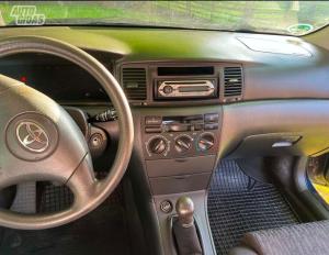 Toyota Corolla 2002 in Gargzdai, with an engine capacity of 1.40 L and mileage of 230 thousand km for 1300 €, photo 5 on AUTOMOTO.COM.LV