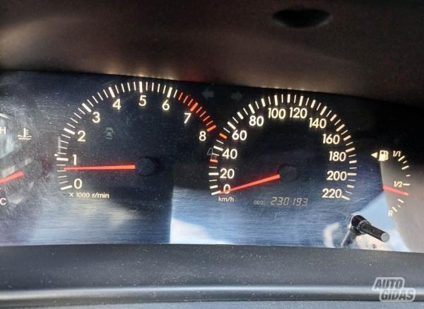 Toyota Corolla 2002 in Gargzdai, with an engine capacity of 1.40 L and mileage of 230 thousand km for 1300 €, photo 8 on AUTOMOTO.COM.LV