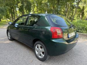 Toyota Corolla 2002 in Radviliskis, with an engine capacity of 2.00 L and mileage of 437 thousand km for 1100 €, photo 5 on AUTOMOTO.COM.LV