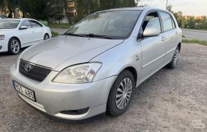 Toyota Corolla 2002 in Marijampole, with an engine capacity of 2.00 L and mileage of 300 thousand km for 750 €, photo  on AUTOMOTO.COM.LV