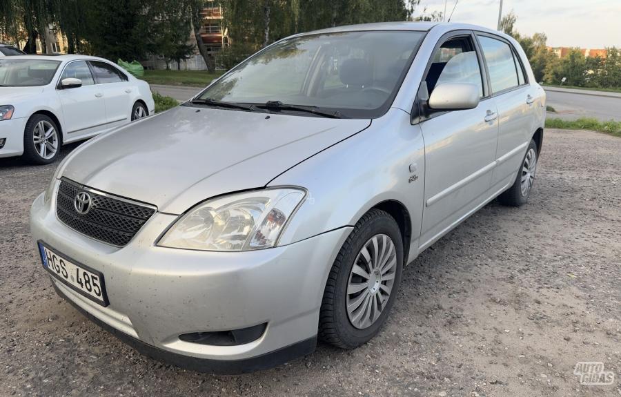 Toyota Corolla 2002 in Marijampole, with an engine capacity of 2.00 L and mileage of 300 thousand km for 750 €, photo 1 on AUTOMOTO.COM.LV