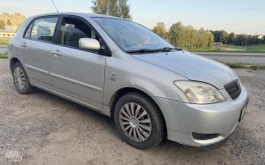 Toyota Corolla 2002 in Marijampole, with an engine capacity of 2.00 L and mileage of 300 thousand km for 750 €, photo 3 on AUTOMOTO.COM.LV