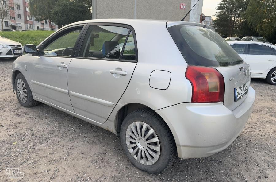 Toyota Corolla 2002 in Marijampole, with an engine capacity of 2.00 L and mileage of 300 thousand km for 750 €, photo 5 on AUTOMOTO.COM.LV