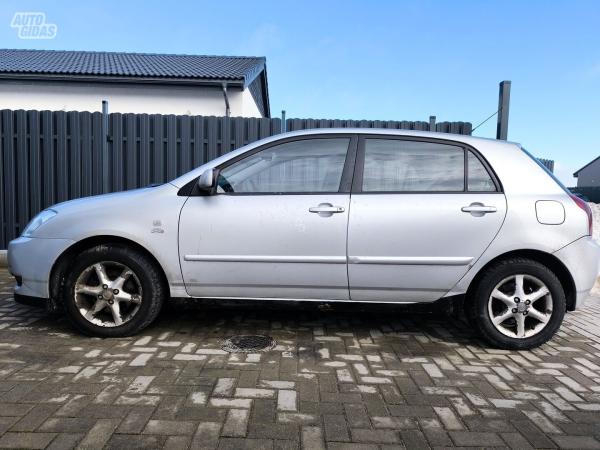 Toyota Corolla 2003 in Klaipeda, with an engine capacity of 2.00 L and mileage of 356 thousand km for 550 €, photo 3 on AUTOMOTO.COM.LV