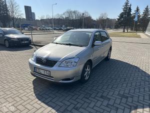 Toyota Corolla 2003 Klaipėda, ar dzinēja tilpumu 2.00 L un nobraukumu 250 tūkst. km par 999 €, foto  vietnē AUTOMOTO.COM.LV