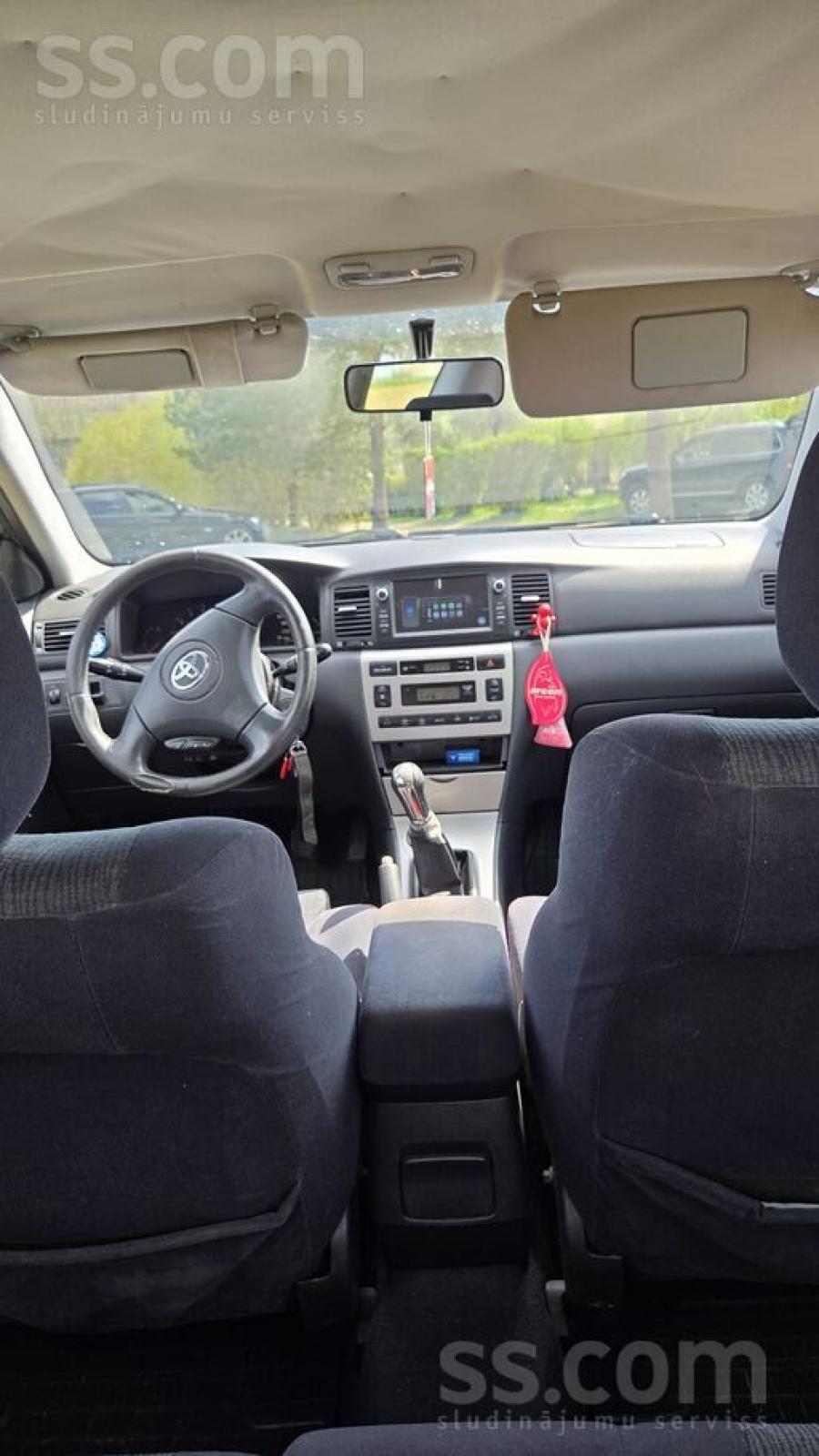 Toyota Corolla 2003 in Dobele, with an engine capacity of 2.00 L and mileage of 343 thousand km for 1450 €, photo 6 on AUTOMOTO.COM.LV