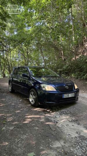 Toyota Corolla 2003 Kauņa, ar dzinēja tilpumu 2.00 L un nobraukumu 339 tūkst. km par 950 €, foto 3 vietnē AUTOMOTO.COM.LV