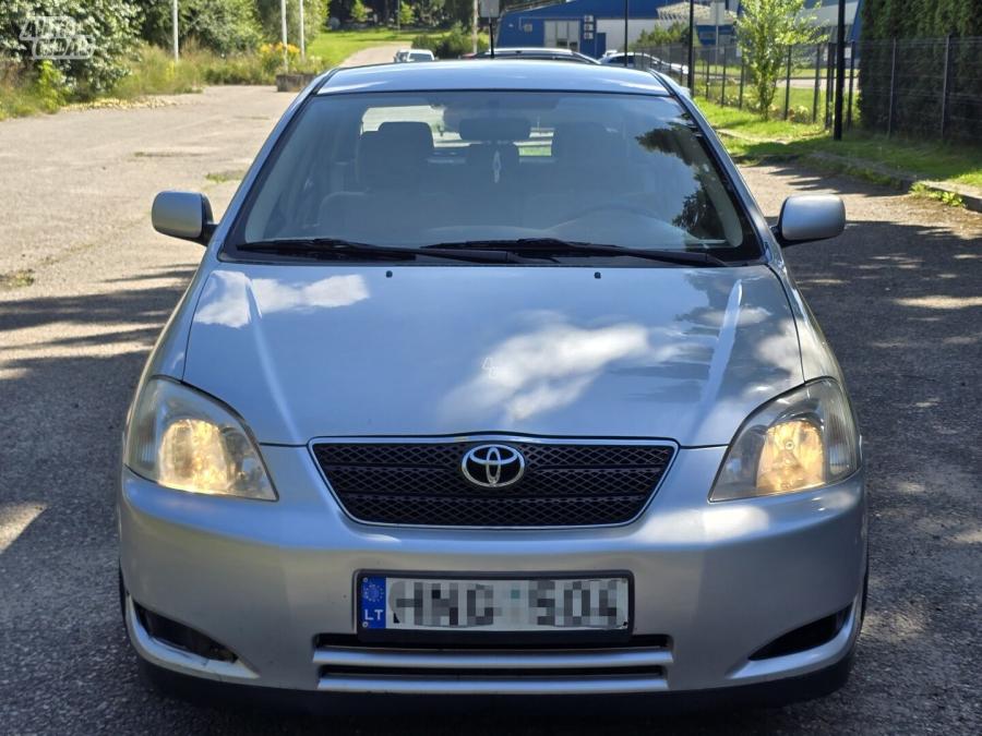 Toyota Corolla 2003 in Vilnius, with an engine capacity of 2.00 L and mileage of 219 thousand km for 1350 €, photo 9 on AUTOMOTO.COM.LV
