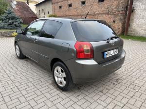 Toyota Corolla 2003 in Vilnius, with an engine capacity of 2.00 L and mileage of 324 thousand km for 1150 €, photo 7 on AUTOMOTO.COM.LV