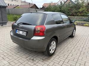 Toyota Corolla 2003 in Vilnius, with an engine capacity of 2.00 L and mileage of 324 thousand km for 1150 €, photo 9 on AUTOMOTO.COM.LV