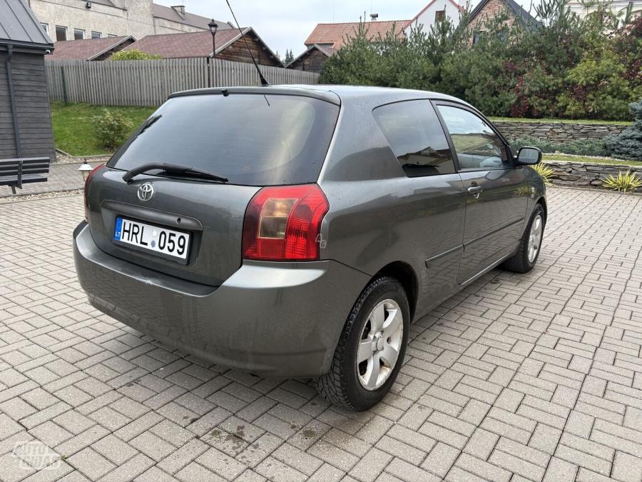 Toyota Corolla 2003 in Vilnius, with an engine capacity of 2.00 L and mileage of 324 thousand km for 1150 €, photo 9 on AUTOMOTO.COM.LV
