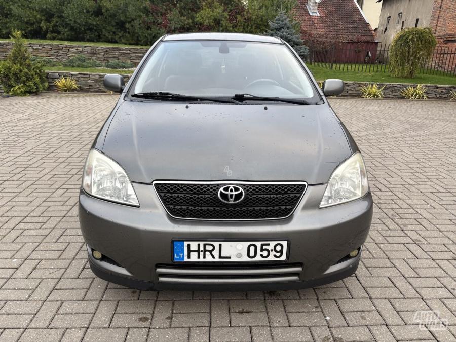 Toyota Corolla 2003 in Vilnius, with an engine capacity of 2.00 L and mileage of 324 thousand km for 1150 €, photo 10 on AUTOMOTO.COM.LV