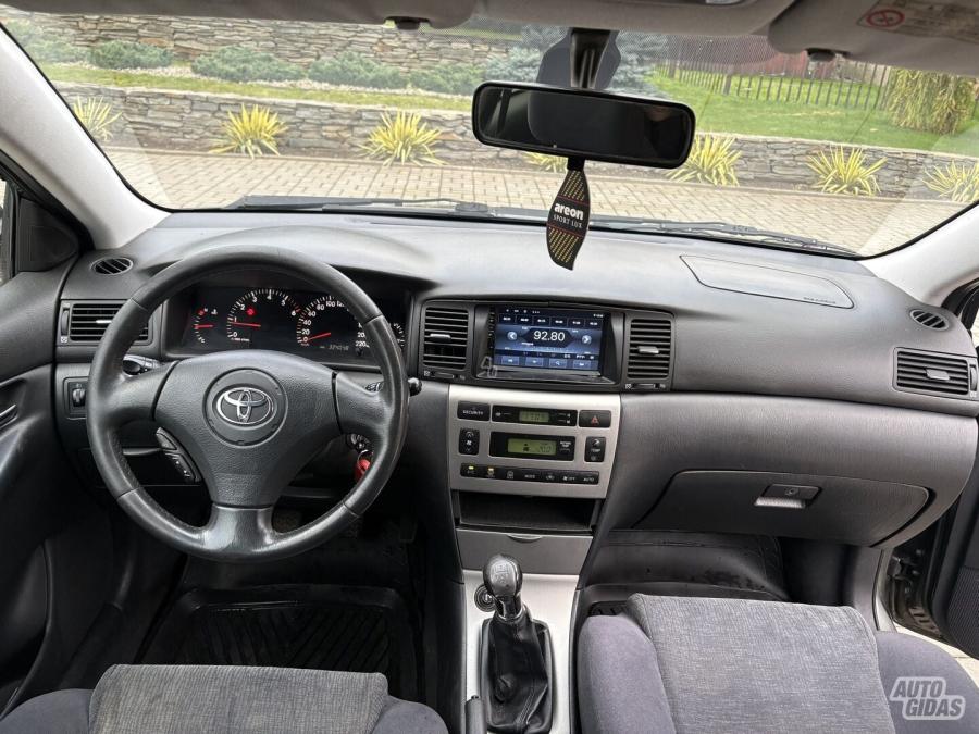Toyota Corolla 2003 in Vilnius, with an engine capacity of 2.00 L and mileage of 324 thousand km for 1150 €, photo 17 on AUTOMOTO.COM.LV