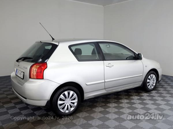 Toyota Corolla 2004 Tallina, ar dzinēja tilpumu 1.40 L un nobraukumu 189 tūkst. km par 899 €, foto 3 vietnē AUTOMOTO.COM.LV