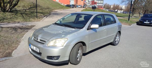 Toyota Corolla 2004 Viļņa, ar dzinēja tilpumu 1.40 L un nobraukumu 244 tūkst. km par 1500 €, foto 3 vietnē AUTOMOTO.COM.LV