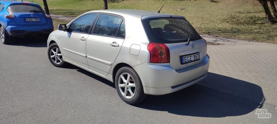 Toyota Corolla 2004 Viļņa, ar dzinēja tilpumu 1.40 L un nobraukumu 244 tūkst. km par 1500 €, foto 6 vietnē AUTOMOTO.COM.LV