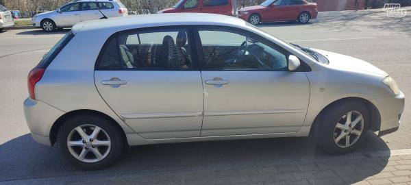 Toyota Corolla 2004 Viļņa, ar dzinēja tilpumu 1.40 L un nobraukumu 244 tūkst. km par 1500 €, foto 6 vietnē AUTOMOTO.COM.LV