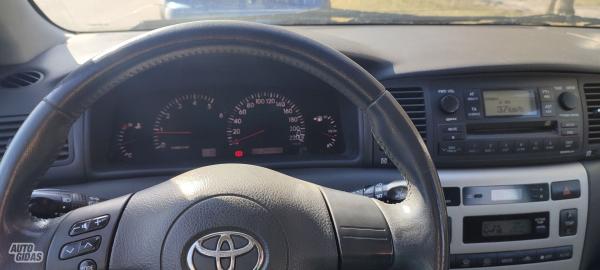 Toyota Corolla 2004 Viļņa, ar dzinēja tilpumu 1.40 L un nobraukumu 244 tūkst. km par 1500 €, foto 9 vietnē AUTOMOTO.COM.LV