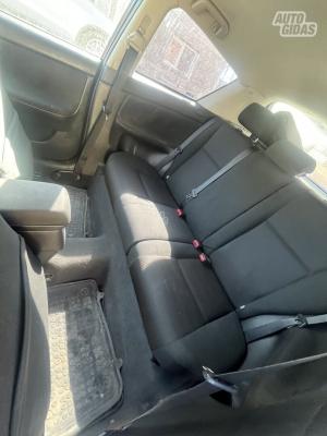 Toyota Corolla 2004 in Kaunas, with an engine capacity of 1.40 L and mileage of 310 thousand km for 1700 €, photo 9 on AUTOMOTO.COM.LV