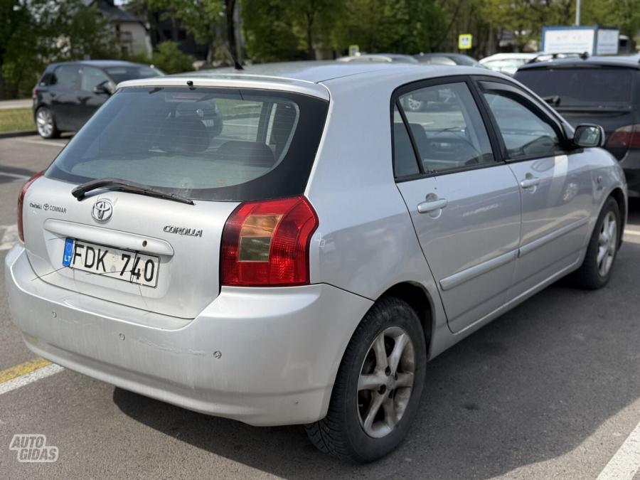 Toyota Corolla 2004 in Kaunas, with an engine capacity of 2.00 L and mileage of 332 thousand km for 350 €, photo 5 on AUTOMOTO.COM.LV