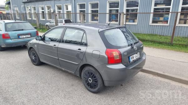 Toyota Corolla 2004 Rīga, ar dzinēja tilpumu 2.00 L un nobraukumu 282 tūkst. km par 1150 €, foto 3 vietnē AUTOMOTO.COM.LV