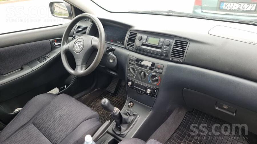 Toyota Corolla 2004 Rīga, ar dzinēja tilpumu 2.00 L un nobraukumu 282 tūkst. km par 1150 €, foto 6 vietnē AUTOMOTO.COM.LV