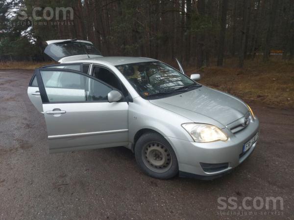 Toyota Corolla 2005 in Jurmala, with an engine capacity of 1.40 L and mileage of 247 thousand km for 1300 €, photo 1 on AUTOMOTO.COM.LV