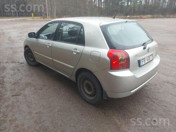 Toyota Corolla 2005 in Jurmala, with an engine capacity of 1.40 L and mileage of 247 thousand km for 1300 €, photo 4 on AUTOMOTO.COM.LV