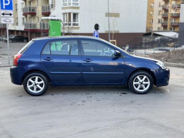 Toyota Corolla 2005 Viļņa, ar dzinēja tilpumu 1.40 L un nobraukumu 310 tūkst. km par 2000 €, foto 8 vietnē AUTOMOTO.COM.LV