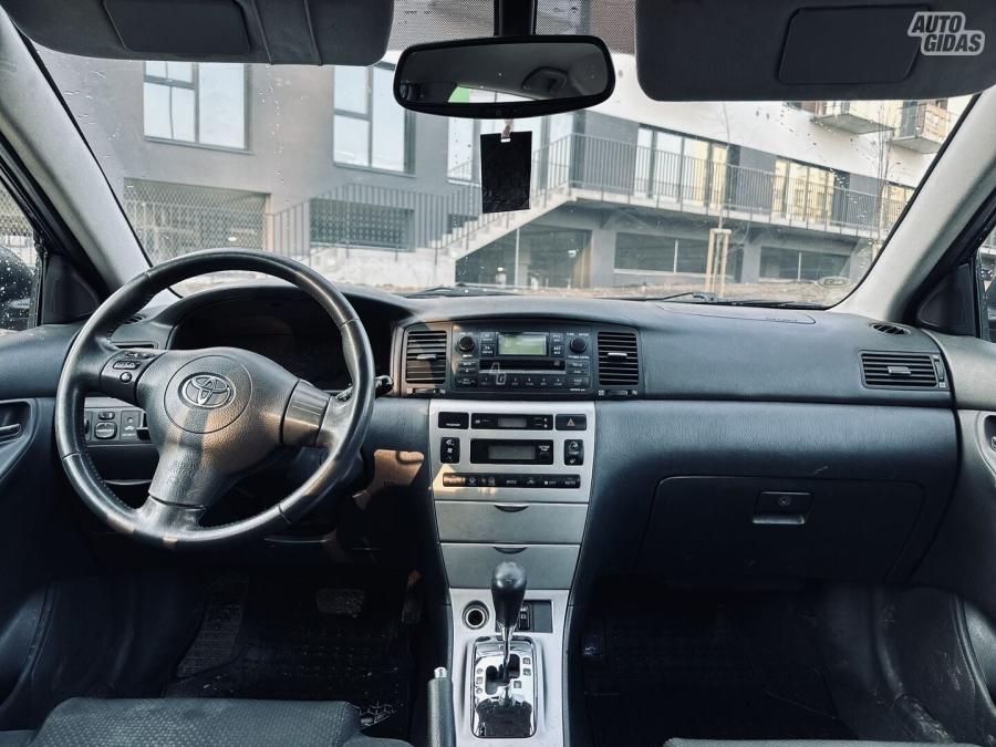 Toyota Corolla 2005 in Vilnius, with an engine capacity of 1.40 L and mileage of 310 thousand km for 2000 €, photo 11 on AUTOMOTO.COM.LV