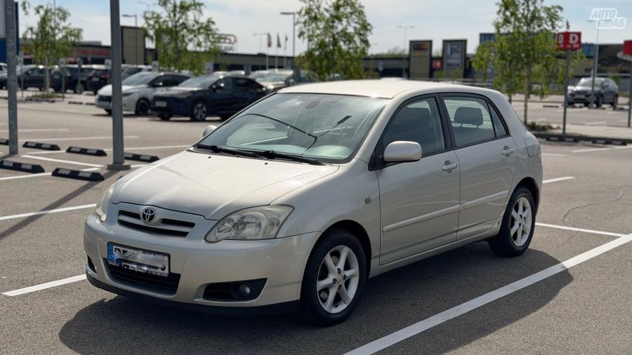 Toyota Corolla 2005 Viļņa, ar dzinēja tilpumu 2.00 L un nobraukumu 273 tūkst. km par 1850 €, foto 1 vietnē AUTOMOTO.COM.LV