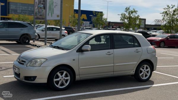 Toyota Corolla 2005 in Vilnius, with an engine capacity of 2.00 L and mileage of 273 thousand km for 1650 €, photo 2 on AUTOMOTO.COM.LV