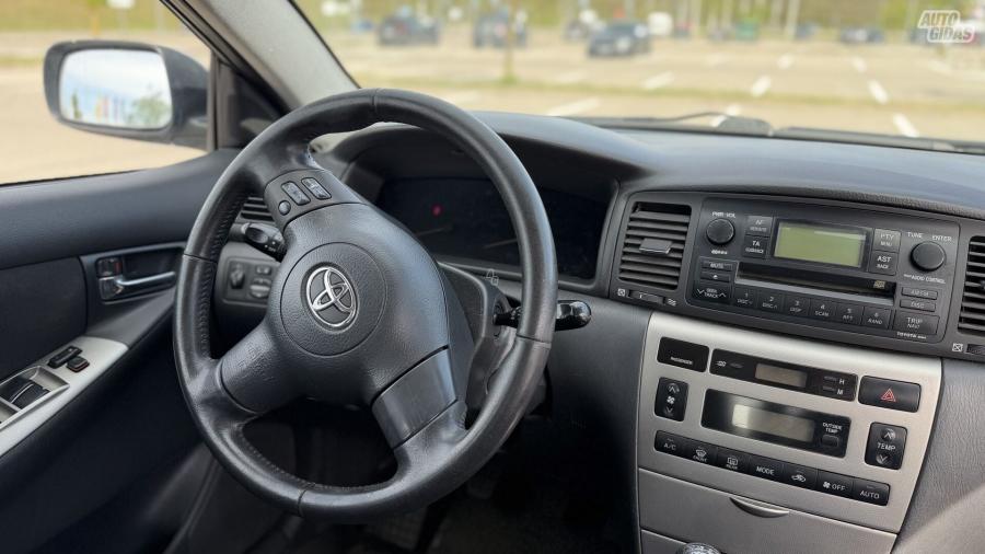 Toyota Corolla 2005 in Vilnius, with an engine capacity of 2.00 L and mileage of 273 thousand km for 1650 €, photo 15 on AUTOMOTO.COM.LV