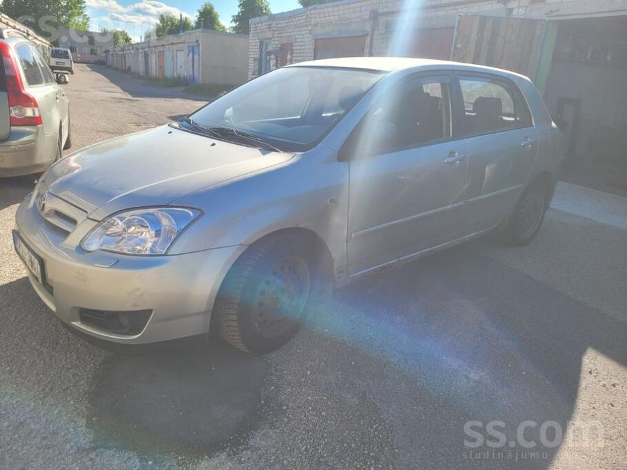 Toyota Corolla 2005 in Riga, with an engine capacity of 1.40 L and mileage of 305 thousand km for 500 €, photo 4 on AUTOMOTO.COM.LV