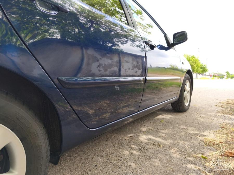 Toyota Corolla 2005 Kauņa, ar dzinēja tilpumu 1.40 L un nobraukumu 219 tūkst. km par 1400 €, foto 14 vietnē AUTOMOTO.COM.LV