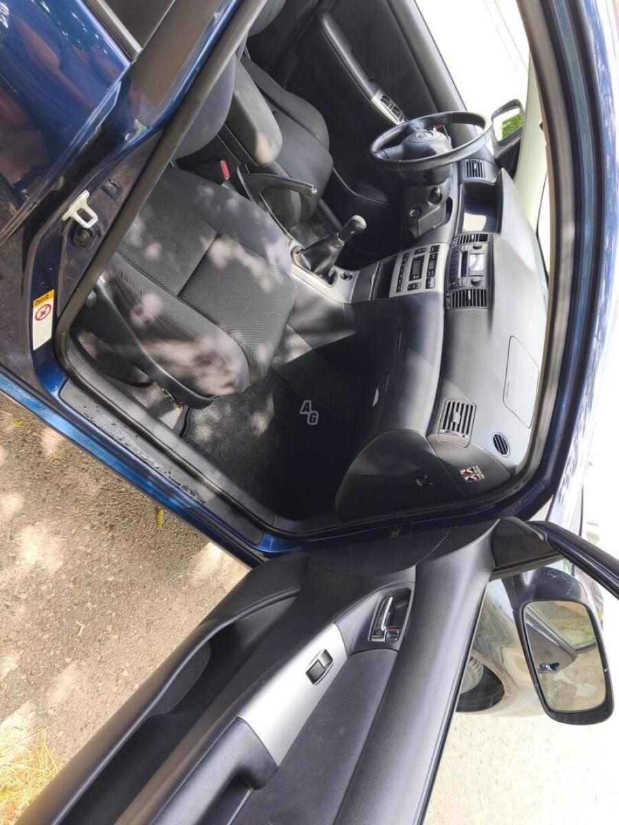 Toyota Corolla 2005 Kauņa, ar dzinēja tilpumu 1.40 L un nobraukumu 219 tūkst. km par 1400 €, foto 17 vietnē AUTOMOTO.COM.LV