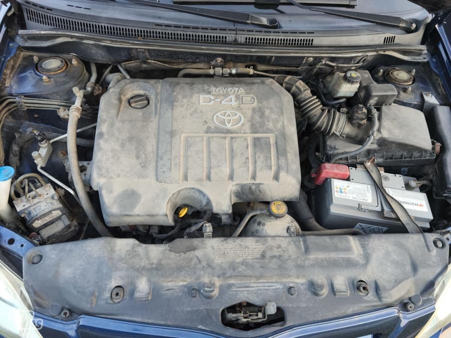 Toyota Corolla 2005 Kauņa, ar dzinēja tilpumu 1.40 L un nobraukumu 219 tūkst. km par 1400 €, foto 22 vietnē AUTOMOTO.COM.LV