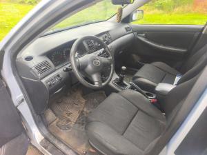 Toyota Corolla 2005 in Ignalina, with an engine capacity of 1.40 L and mileage of 181 thousand km for 850 €, photo 4 on AUTOMOTO.COM.LV