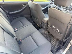 Toyota Corolla 2005 in Utena, with an engine capacity of 1.40 L and mileage of 169 thousand km for 2850 €, photo 7 on AUTOMOTO.COM.LV